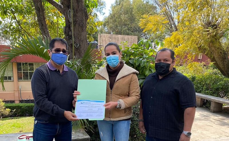 Recibe directora de la FCB presea al Mérito Profesional – Gaceta ...